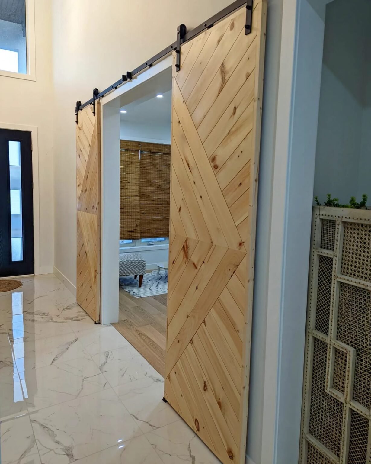 Your Barn Door Guys - Custom Barn Doors. Premium Hardware. Expert ...
